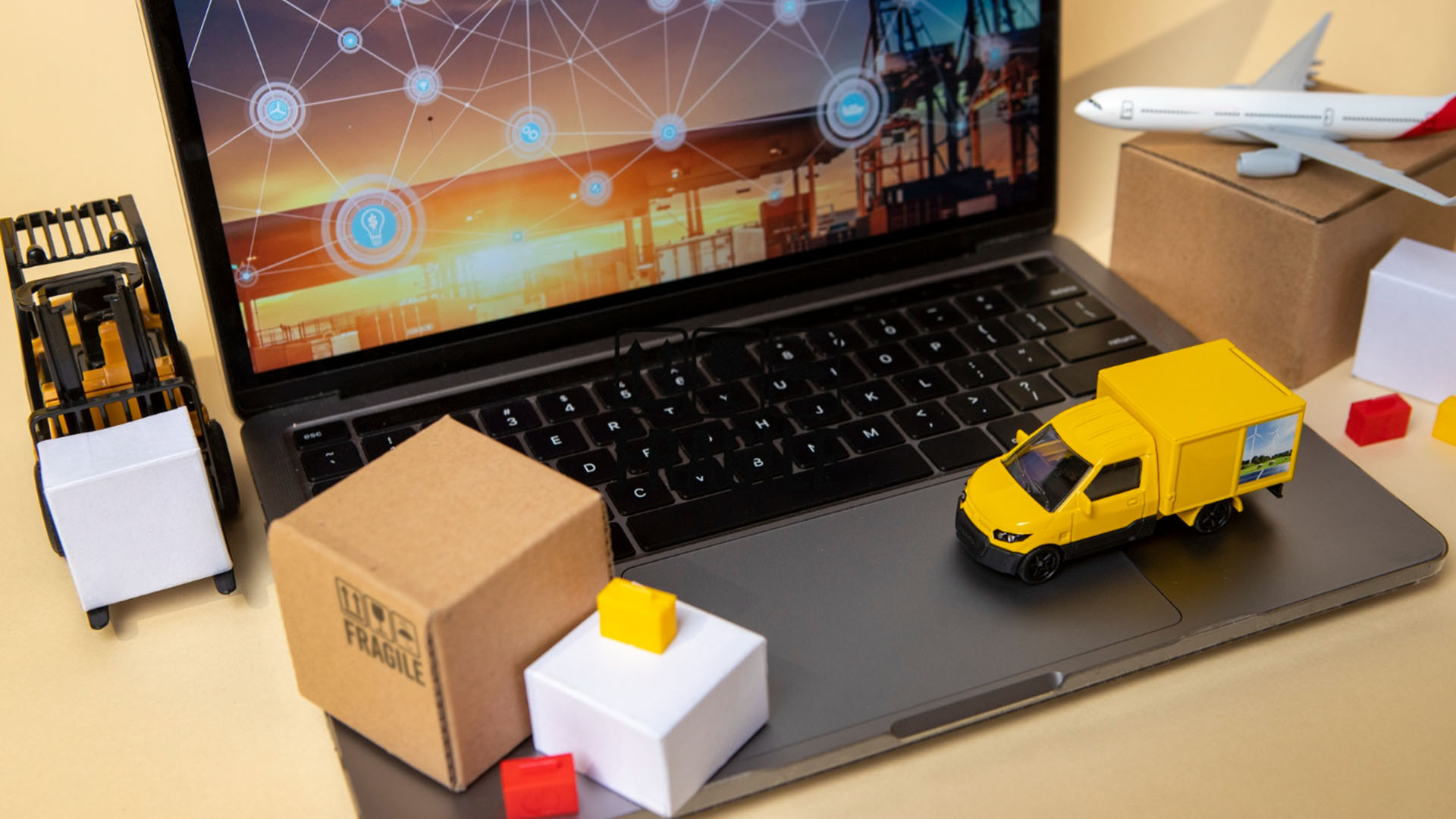 Supply Chain Efficiency: Enhancing Performance | Galaxy freight