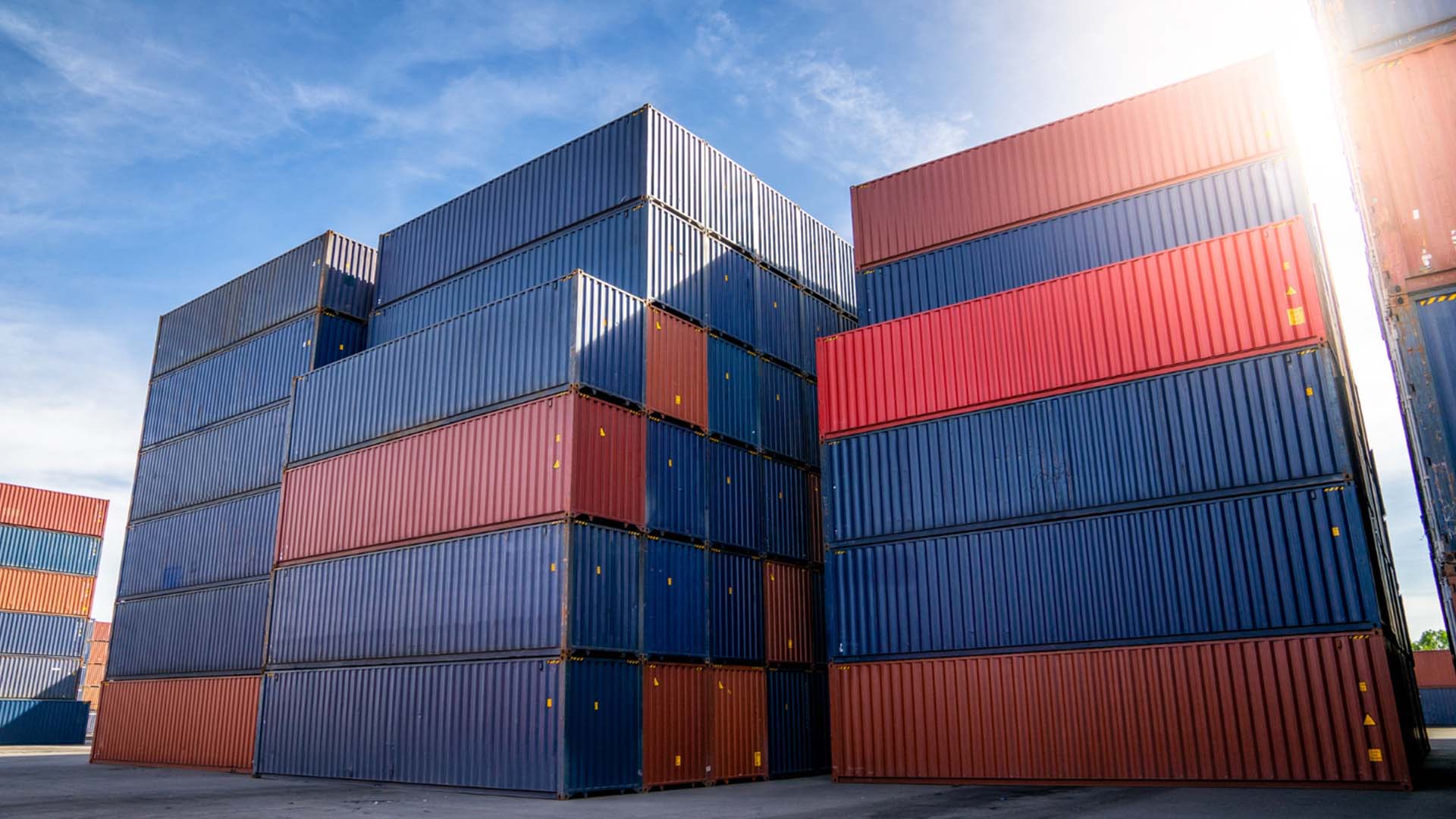 Shipping Containers - The Basis of Global Trade and Logistics