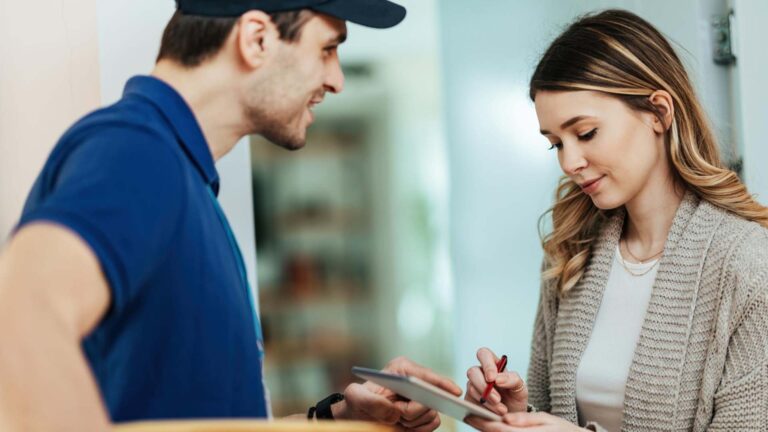 Customer Service in logistics - Delivering excellence at every step